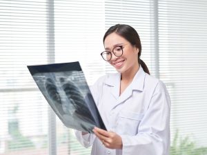 Costola incrinata: diagnosi e trattamento - FisioScience Medical